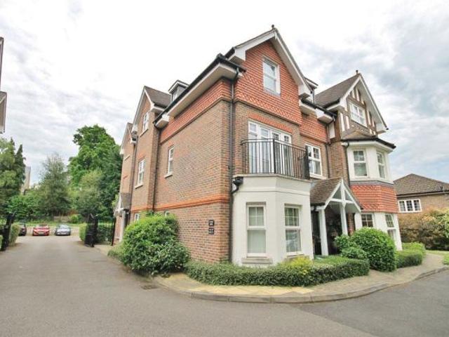 Apartment at Pembroke Road, Woking