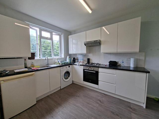 Apartment at Pembroke Road, Greater London