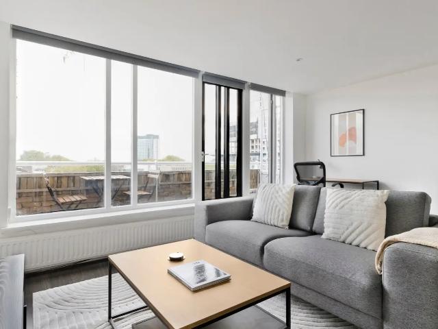 Apartment at Pembroke Road, Greater London