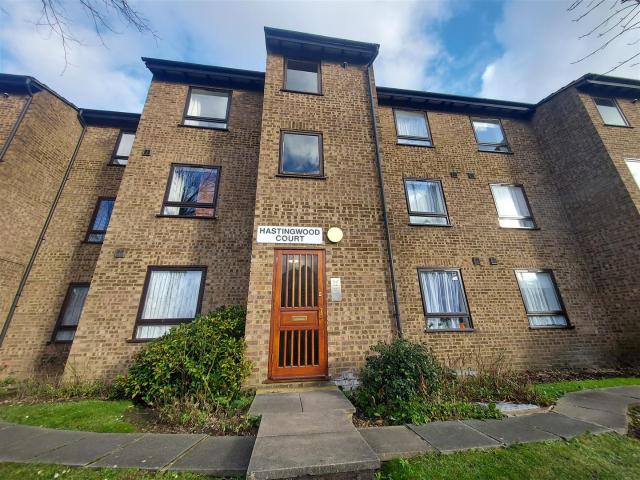 Apartment at Pembroke Road, Greater London