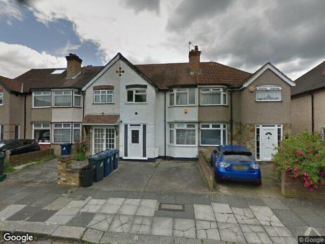 Apartment at Pembroke Road, Greater London
