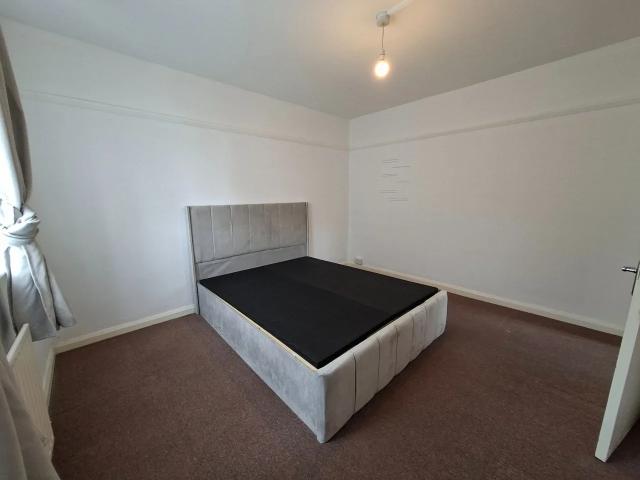 Apartment at Pembroke Road, Greater London
