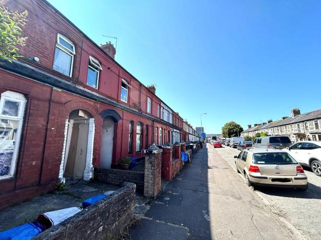 Apartment at Penarth Road, Cardiff