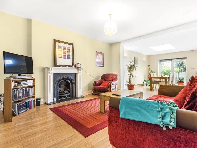 Apartment at Pendennis Road, Greater London