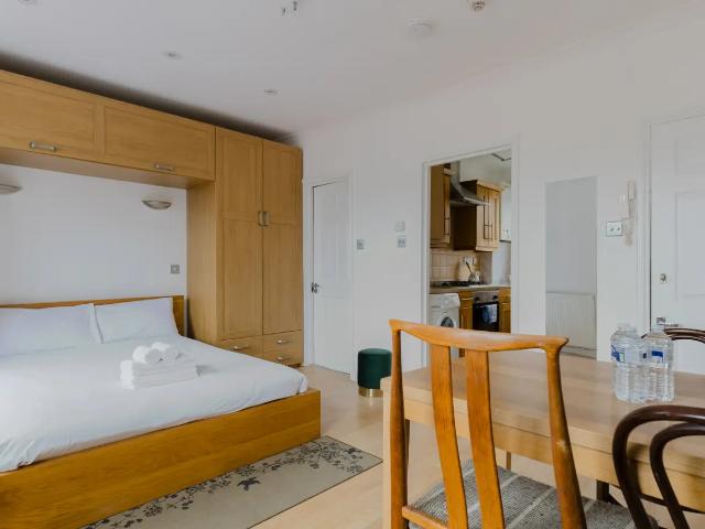 Apartment at Penfold Street, City of Westminster