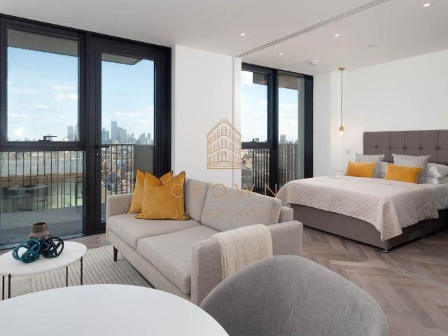 Apartment at Pennington Quay Walk, Greater London