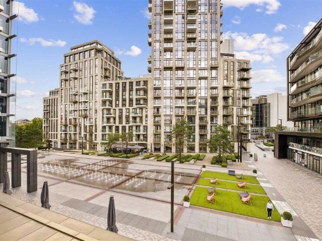 Apartment at Pennington Quay Walk, Greater London
