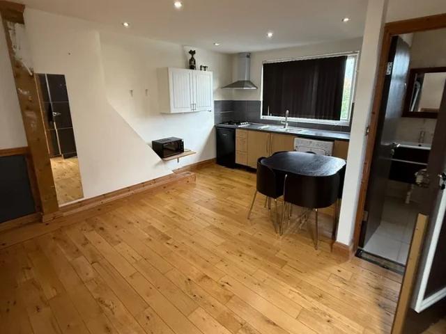 Apartment at Pennine Drive, Greater London