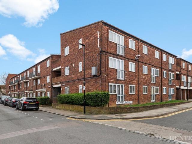 Apartment at Penrith Road, Greater London