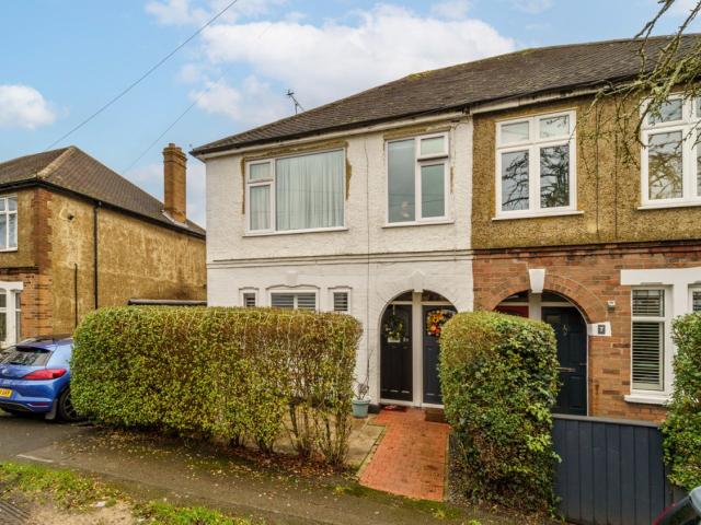Apartment at Penton Avenue, Borough of Spelthorne