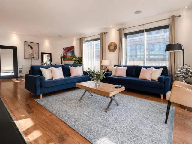 Apartment at Pentonville Road, Greater London
