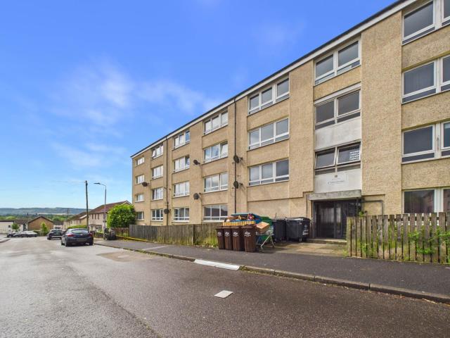 Apartment at Pentland Avenue, Johnstone