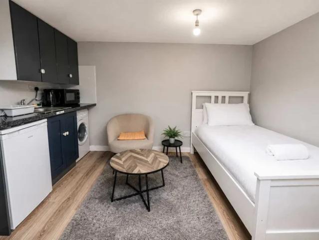 Apartment at Pentwyn Drive, Cardiff