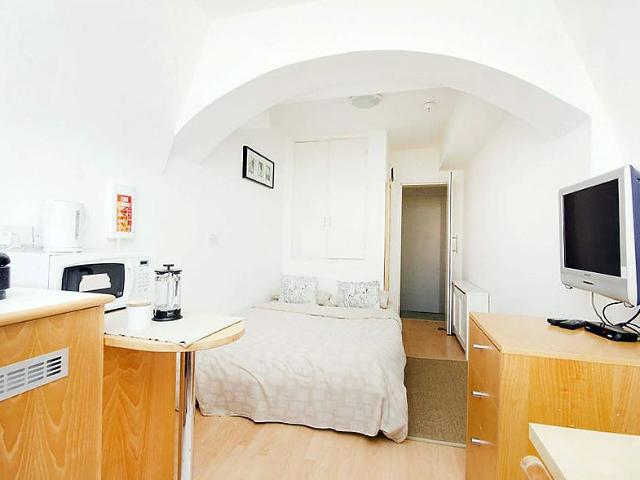 Apartment at Penywern Road, Greater London