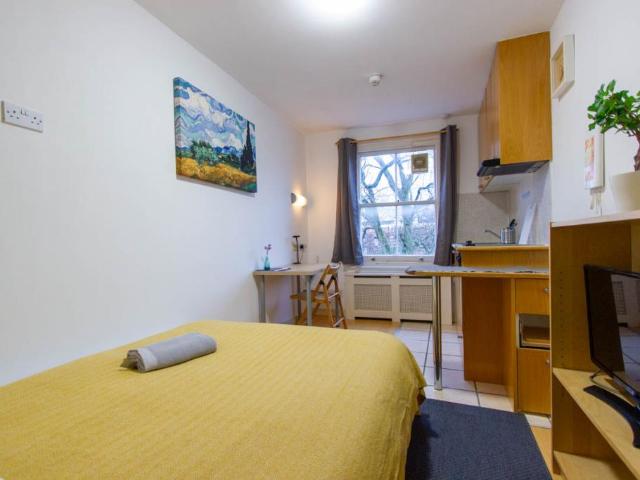 Apartment at Penywern Road, Greater London