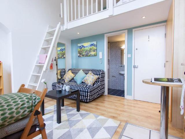 Apartment at Penywern Road, Greater London