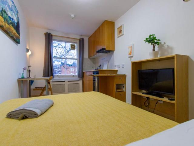 Apartment at Penywern Road, Greater London