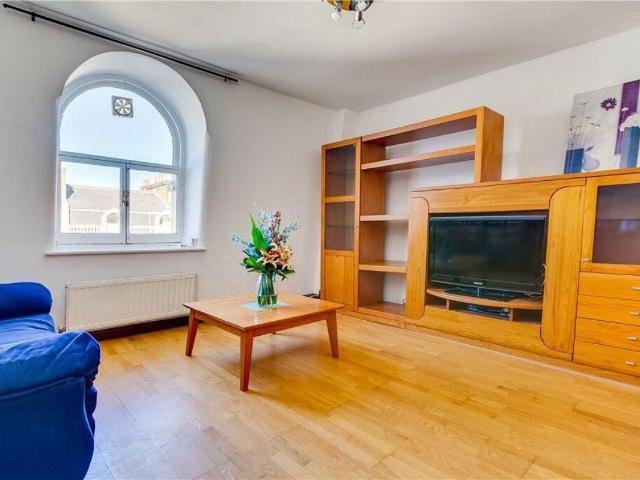 Apartment at Penywern Road, Greater London