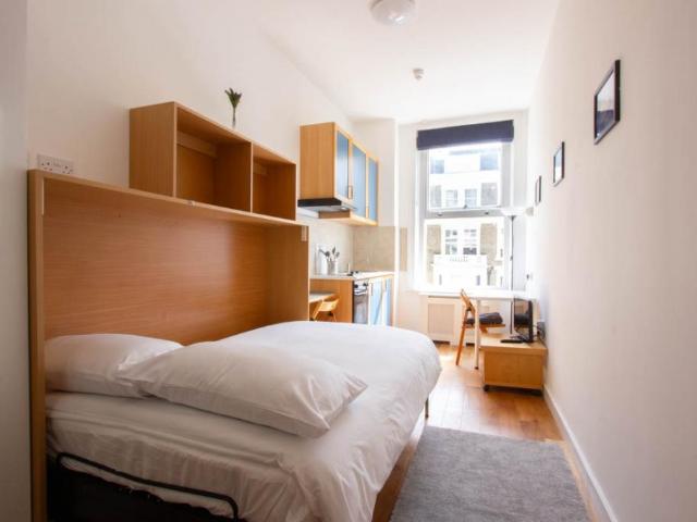 Apartment at Penywern Road, Greater London