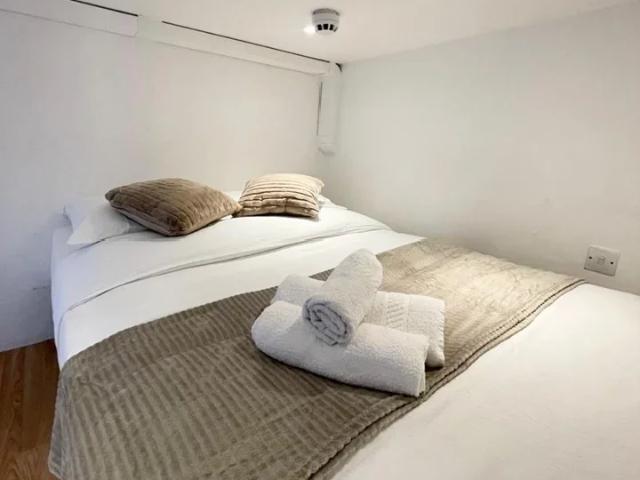 Apartment at Penywern Road, Greater London