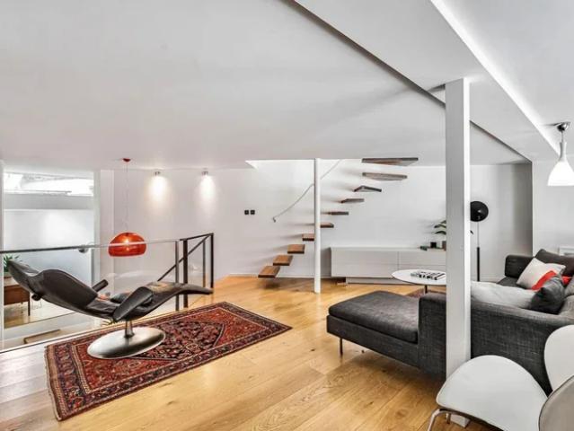 Apartment at Penzance Place, Greater London