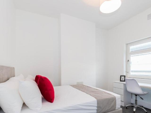 Apartment at Pershore Avenue, Birmingham