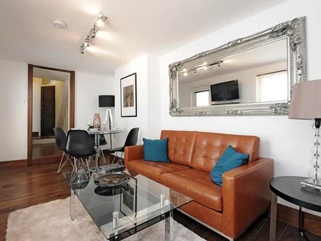 Apartment at Perrers Road, Greater London
