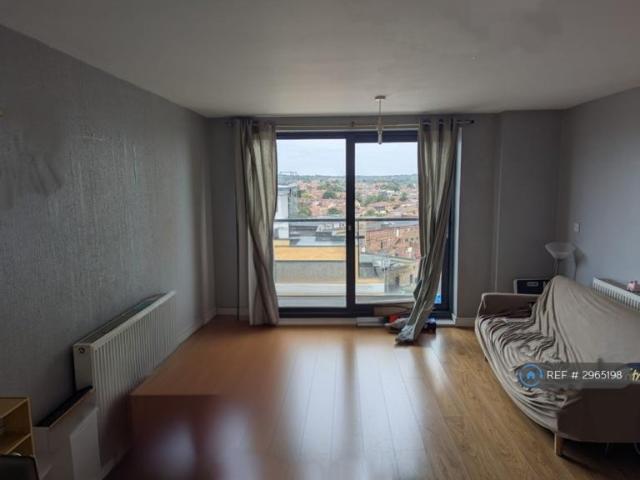 Apartment at Perth Road, Greater London