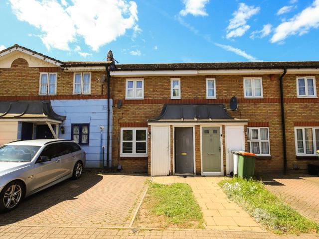Apartment at Pheasant Close, Greater London