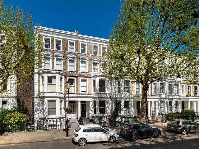 Apartment at Philbeach Gardens, Greater London