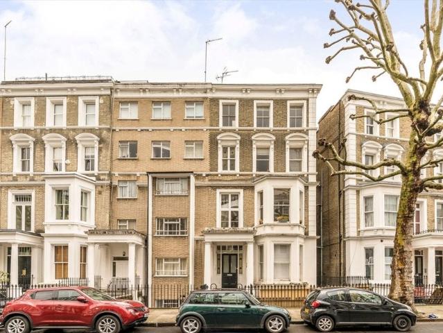 Apartment at Philbeach Gardens, Greater London