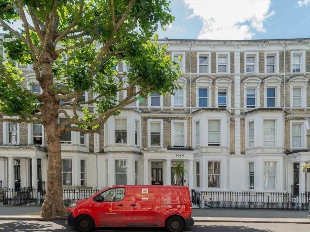 Apartment at Philbeach Gardens, Greater London