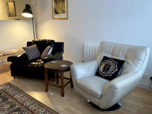 Apartment at Pitt Street, Glasgow