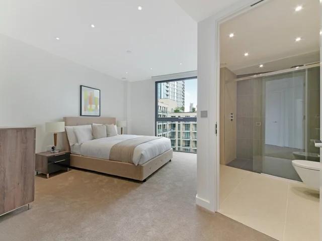 Apartment at Piazza Walk, Greater London