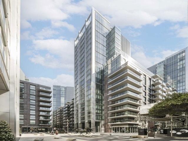 Apartment at Piazza Walk, Greater London