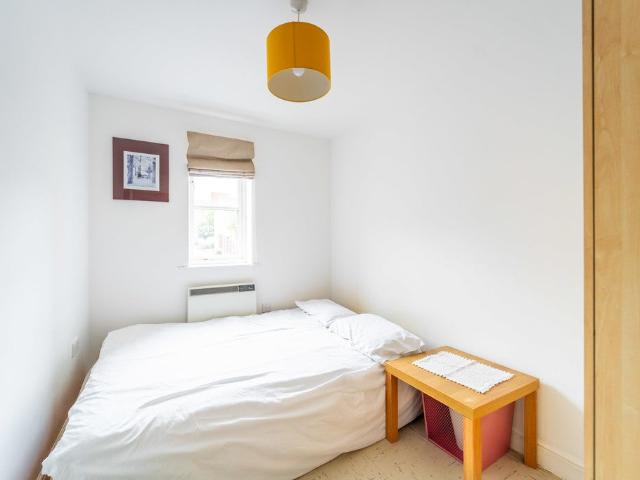 Apartment at Pickard Close, Greater London