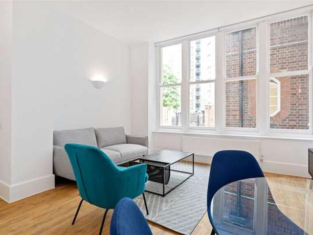 Apartment at Pickard Street, Greater London