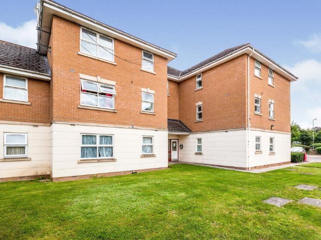 Apartment at Pickfords Gardens, Slough