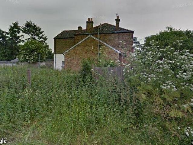 Apartment at Pield Heath Road, Greater London