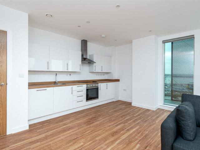 Apartment at Pier Approach Road, Gillingham