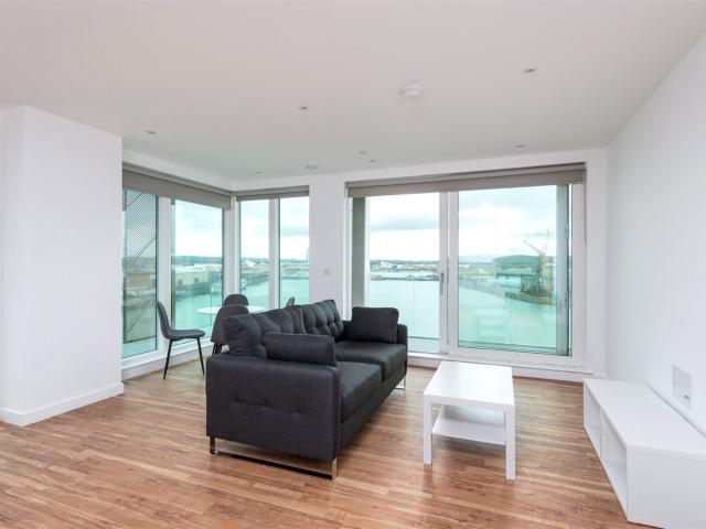 Apartment at Pier Approach Road, Gillingham