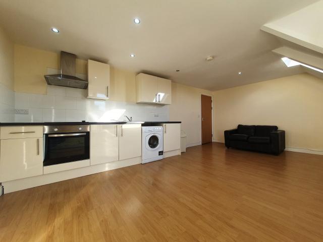 Apartment at Piercefield Place, Cardiff