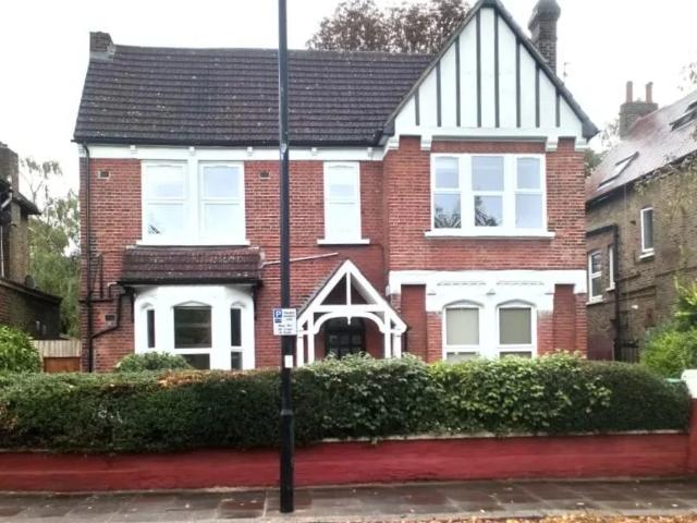 Apartment at Pierrepoint Road, Greater London