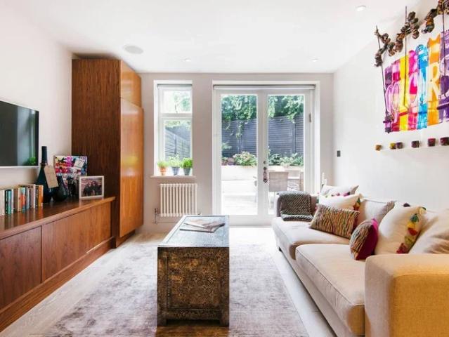 Apartment at Pilgrim's Lane, Greater London