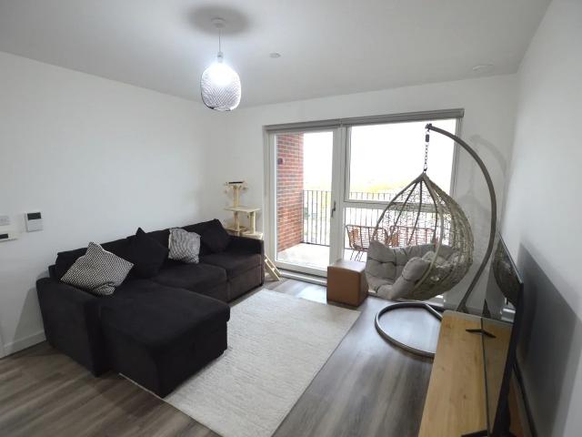 Apartment at Pilgrims Way, Greater London