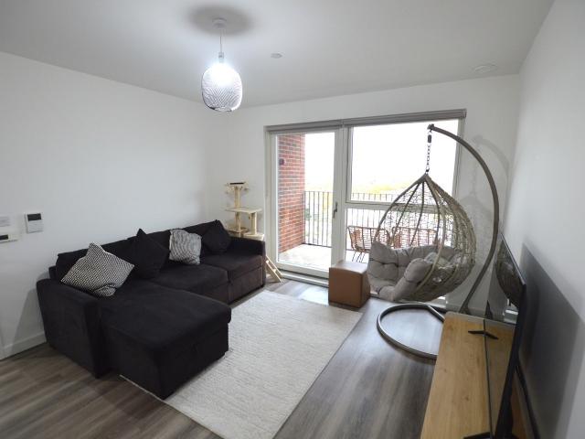 Apartment at Pilgrims Way, Greater London
