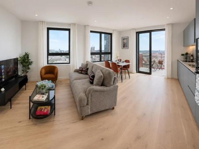 Apartment at Pilot Walk, Greater London