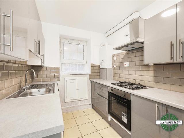 Apartment at Pinchin Street, Greater London