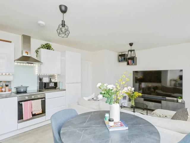 Apartment at Pingle Wharf Approach, Leicester