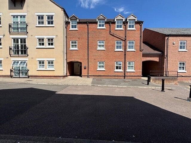 Apartment at Pine Street, Fairford Leys
